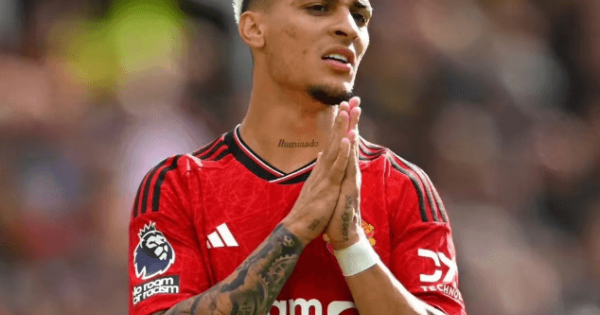 Anthony ble forlatt av Manchester United på grunn av dårlige prestasjoner